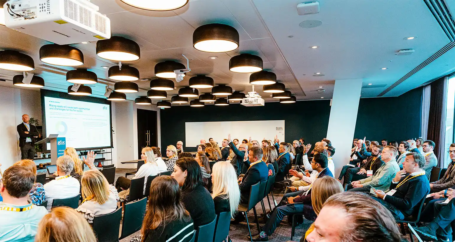 Top 12 Coworking Conferences to Attend in 2024 - Optix
